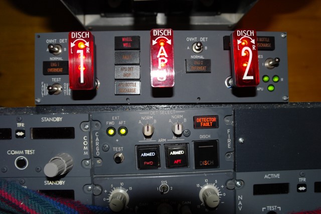 Cargo Fire Panel – Building a 737-800 Homecockpit [OE-LNJ]